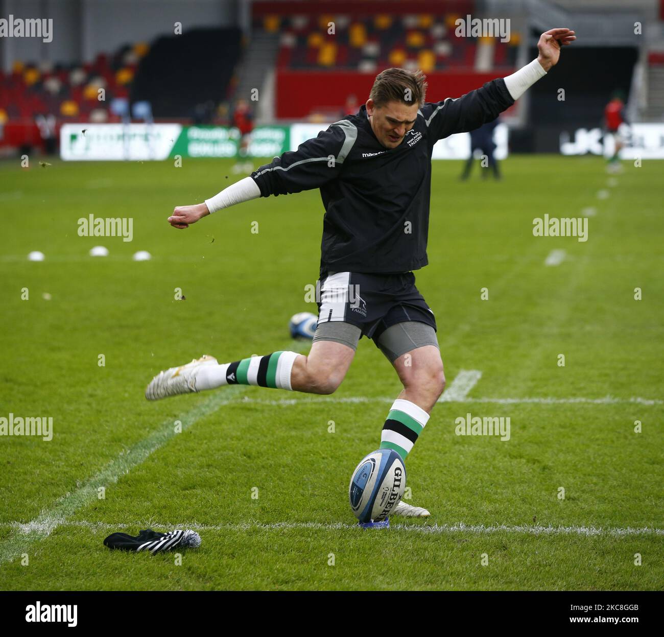 Toby Flood of Newcastle Falcons during warm up during Gallagher ...