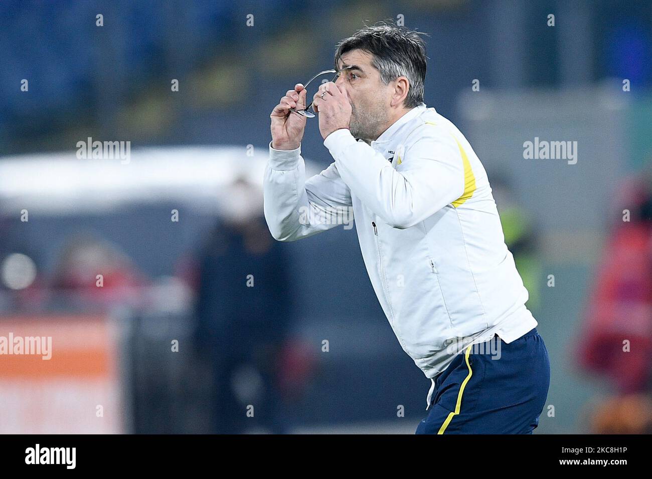 Ivan Juric manager of Hellas Verona looks incredulous during the Serie ...