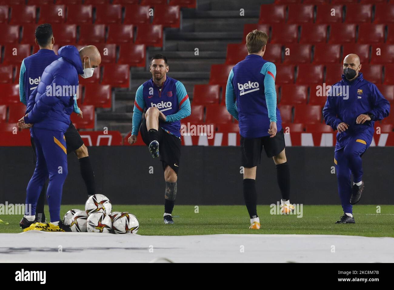 Lionel messi warms up hi-res stock photography and images - Alamy