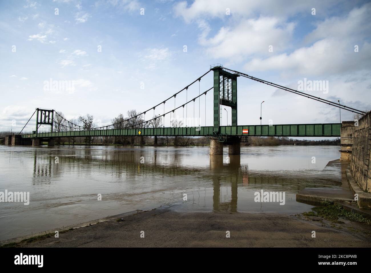 The bridge of Marmande after the historic floods, in Lot-et-Garonne ...