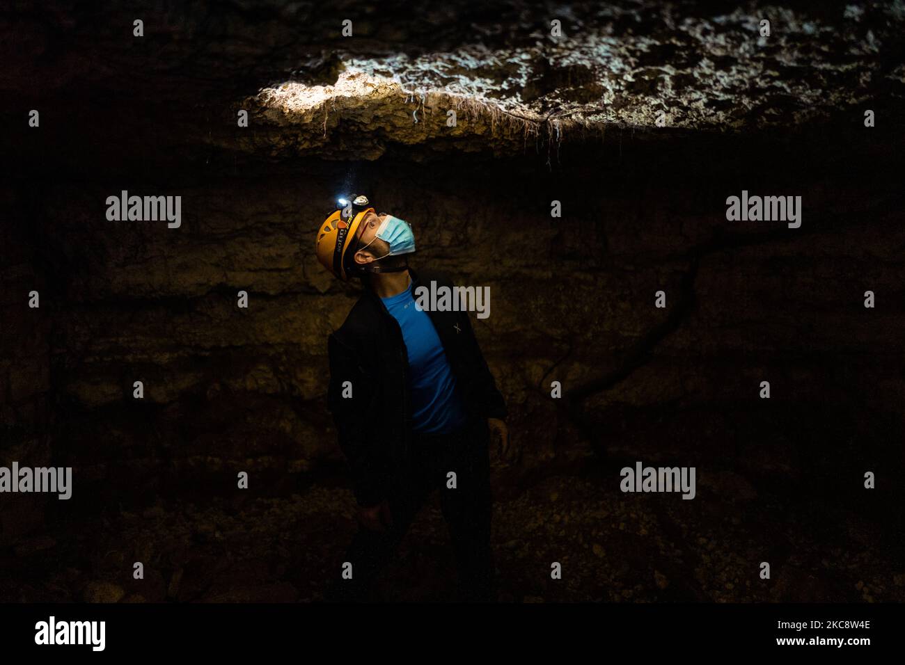 The president of the Melphicta KalipÃ¨ caves group, Fedele Messina, a ...