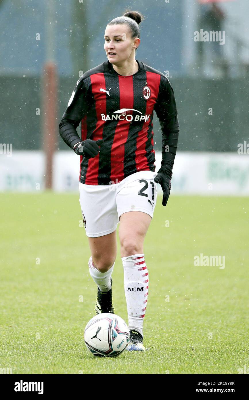 Giorgia Spinelli of AC Milan in action during the Women Serie A match ...