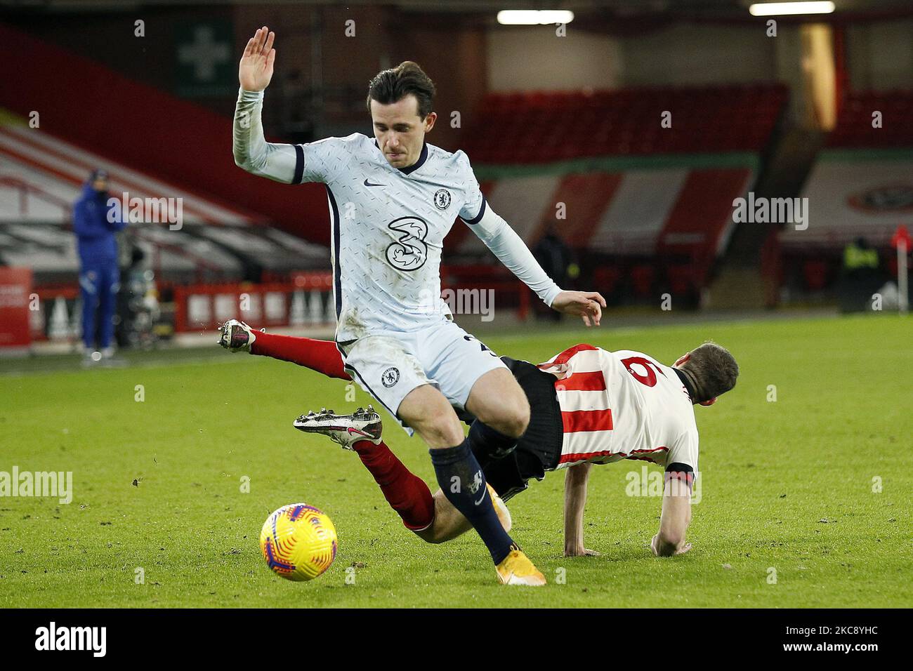 Chelseas Mason Mount clashes with Sheffields Chris Basham during the ...