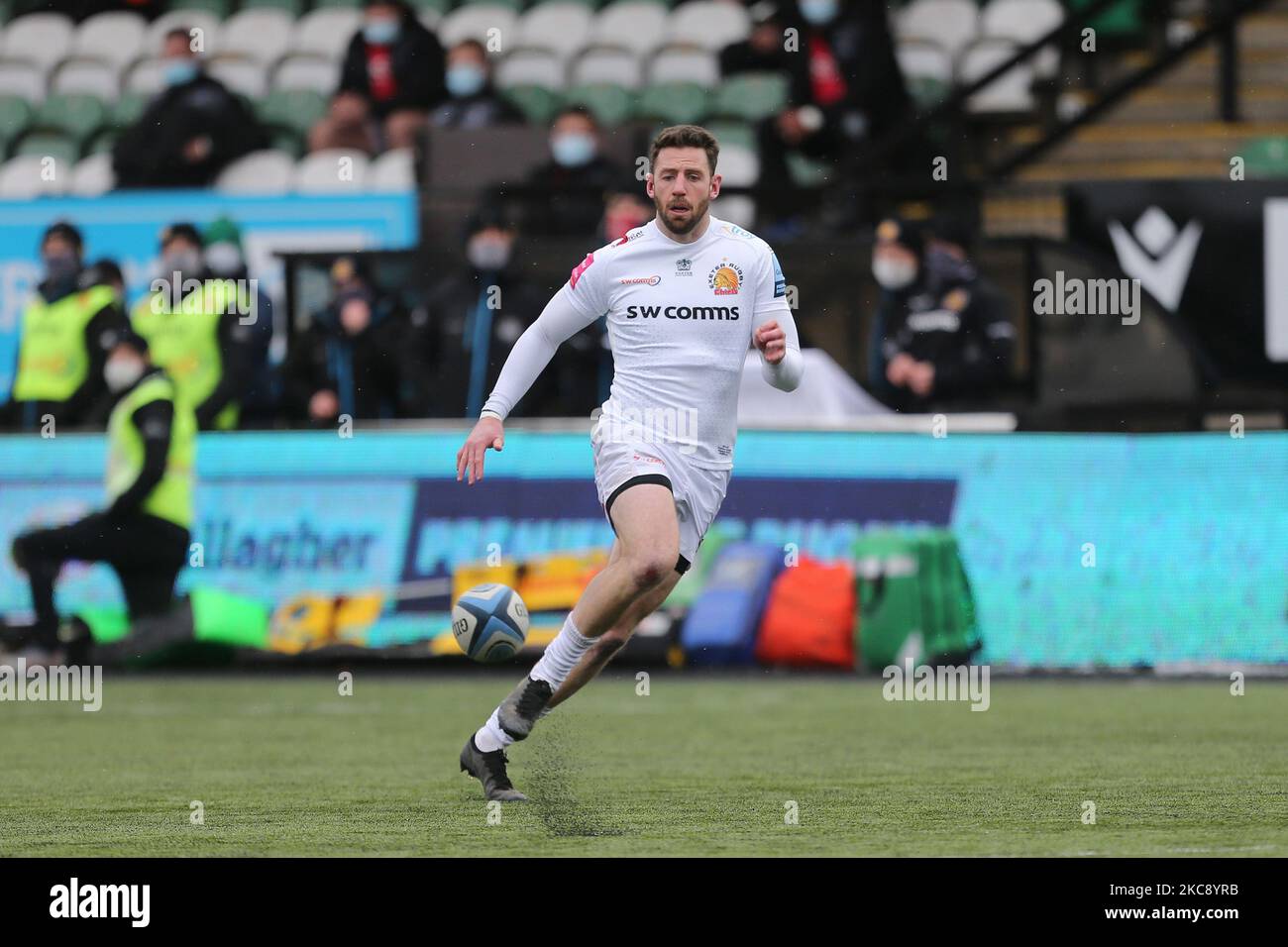 Alex Cuthbert of Exeter Chiefs in action during the Gallagher ...