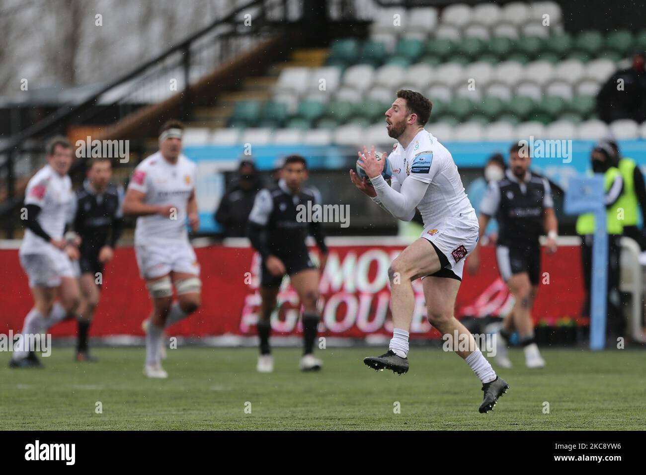 Alex Cuthbert of Exeter Chiefs in action during the Gallagher ...