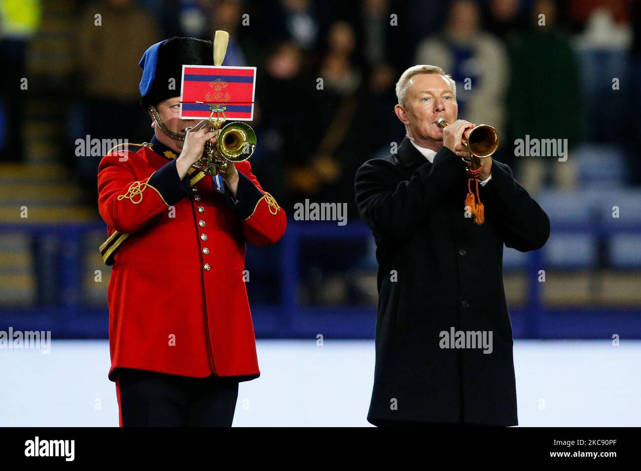 Sheffield, UK. 04th Nov, 2022. A bugle player plays the last post ...