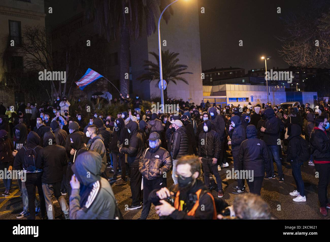 Anti-fascist counter-demonstration against the end-of-campaign election ...