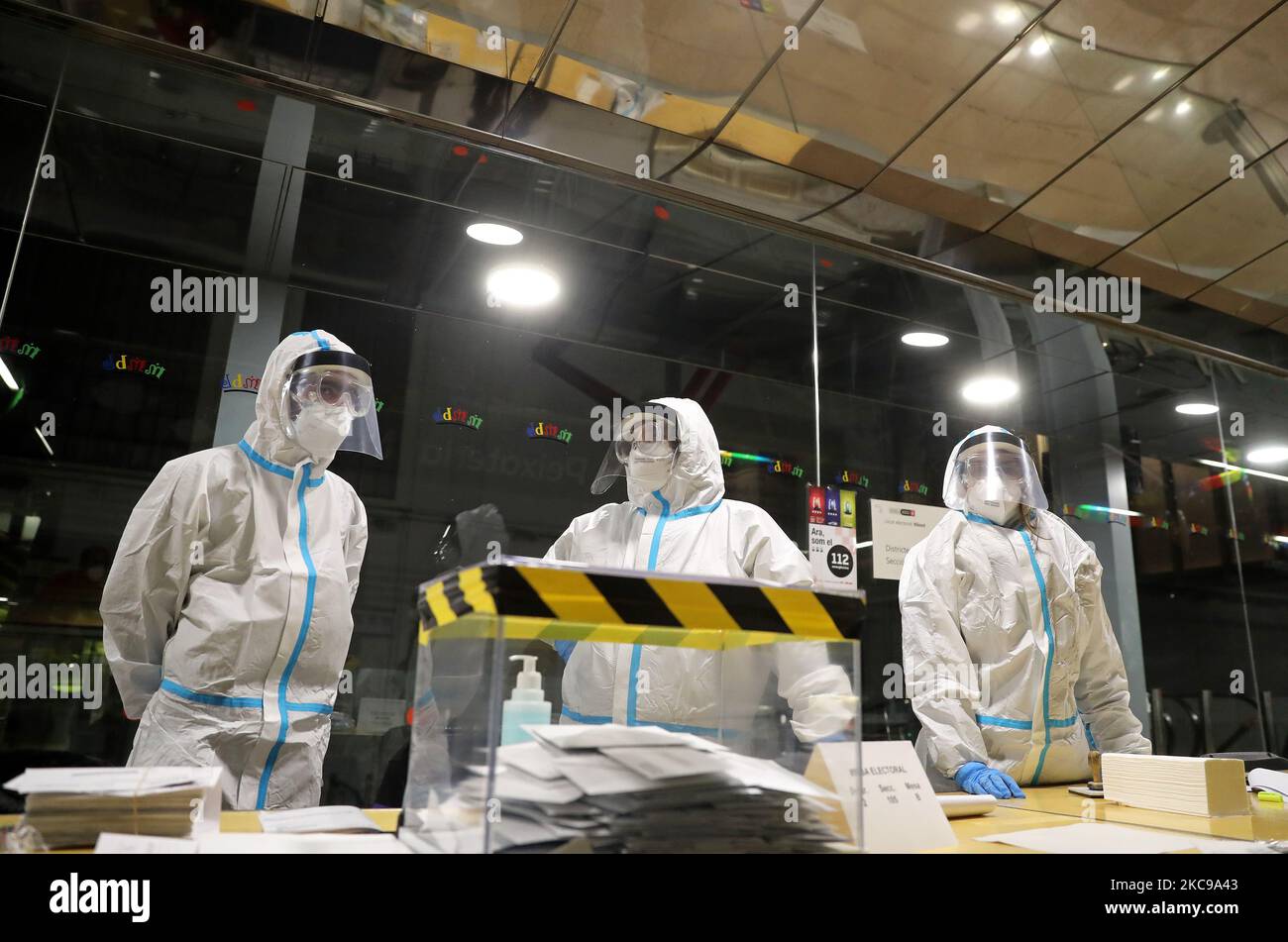 The components of the polling stations protected with Personal ...