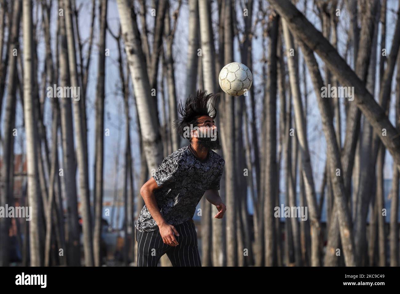 Football ground shots hi-res stock photography and images - Alamy