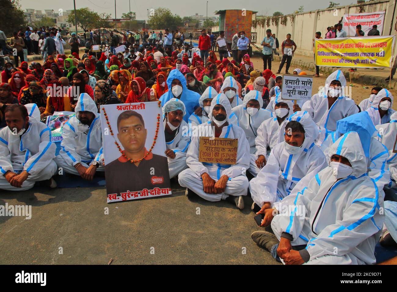 Unemployed Nursing and Lab Assistants stage a demonstration as they ...