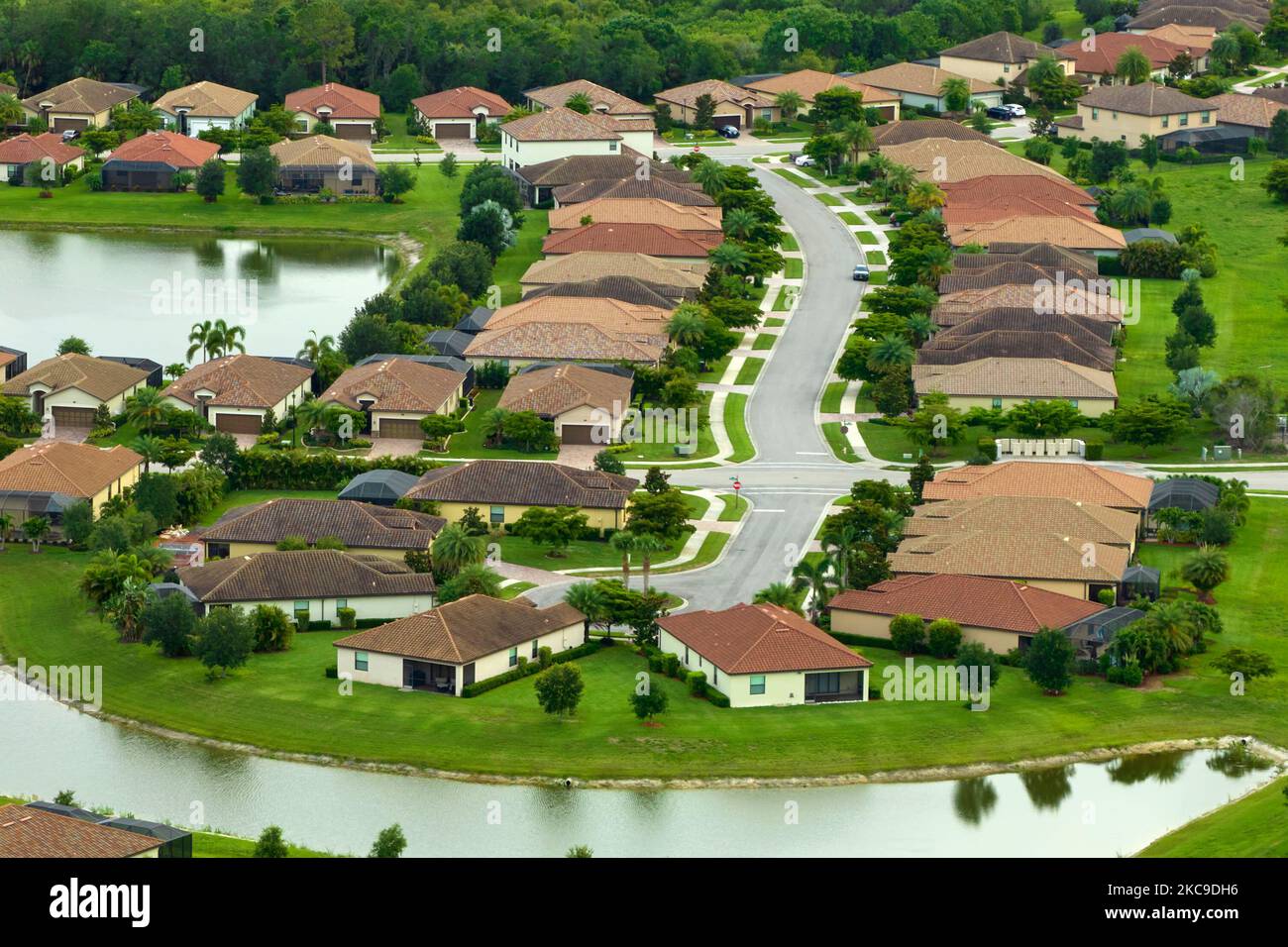 Aerial view of tightly packed homes in Florida closed living clubs ...