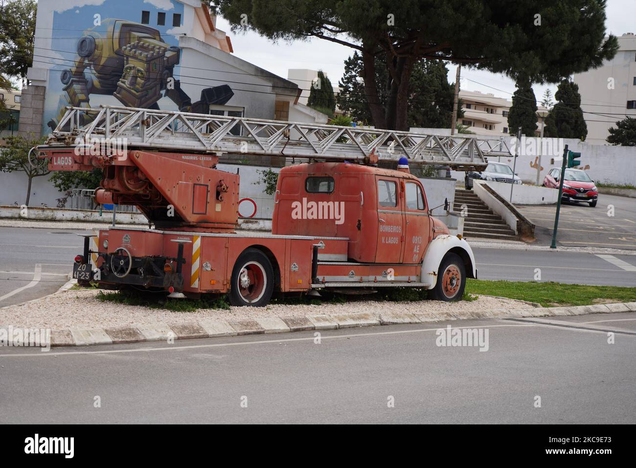 Bombeiros Lagos Old School Fire Ladder Monument Stock Photo - Alamy