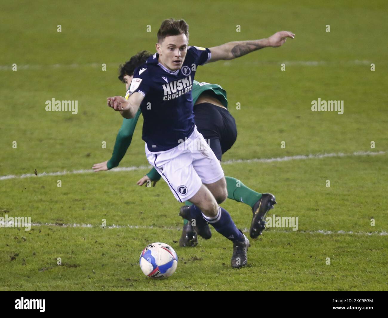 Ben Thompson of Millwall during The Sky Bet Championship between ...
