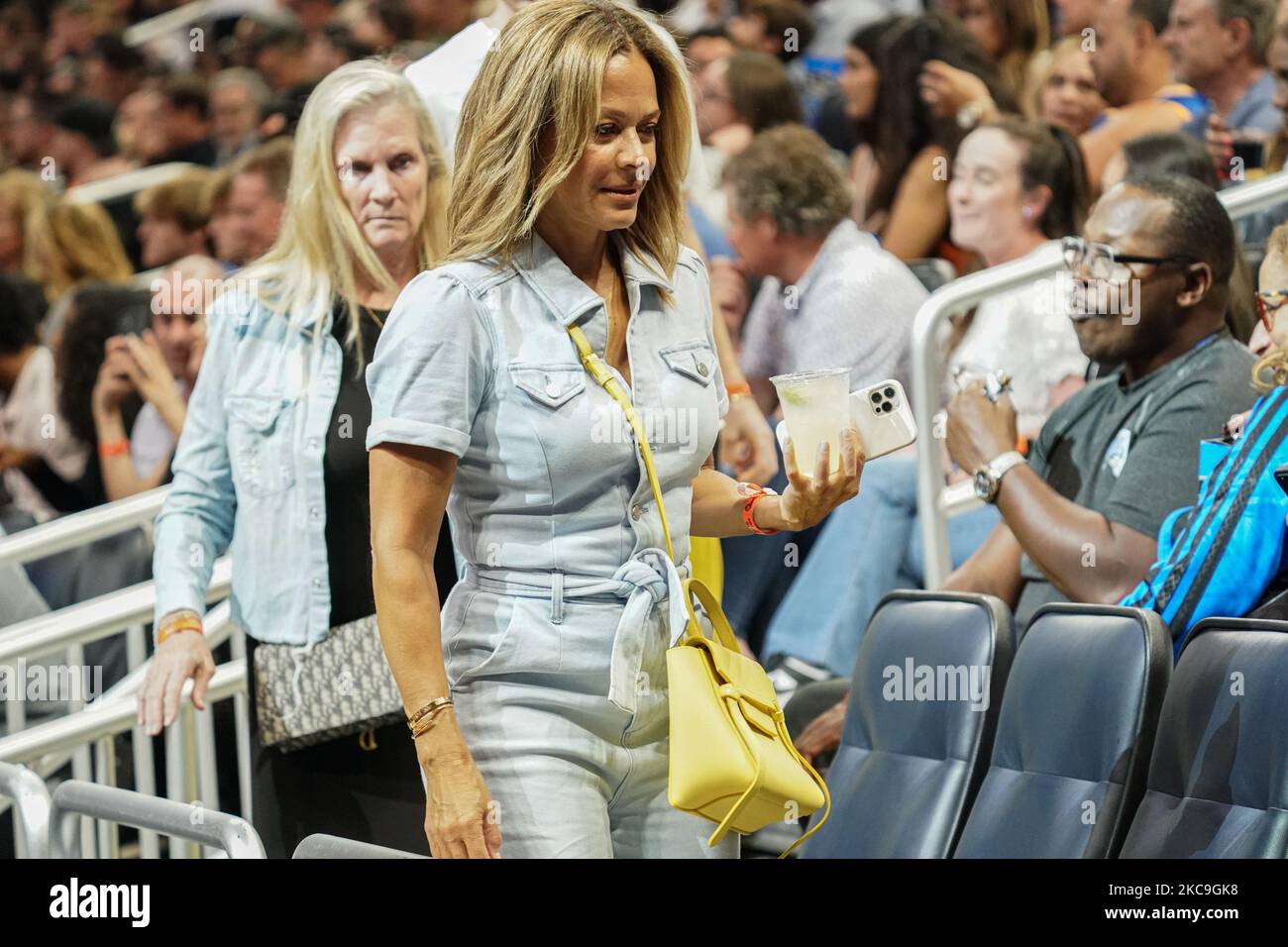 Sonya curry hi-res stock photography and images - Alamy