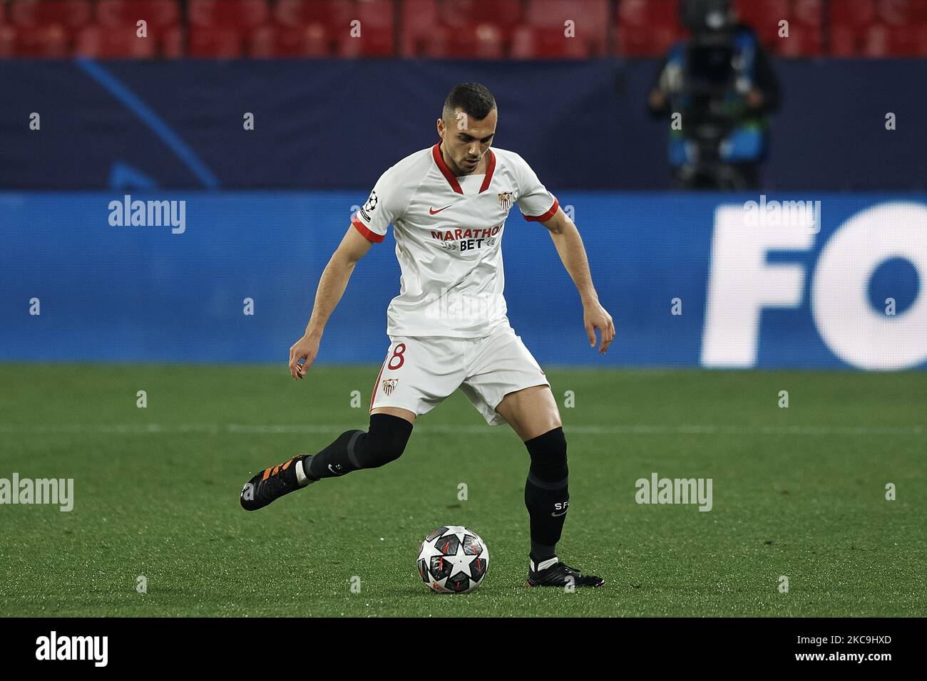 Joan Jordan of Sevilla in action during the UEFA Champions League Round ...