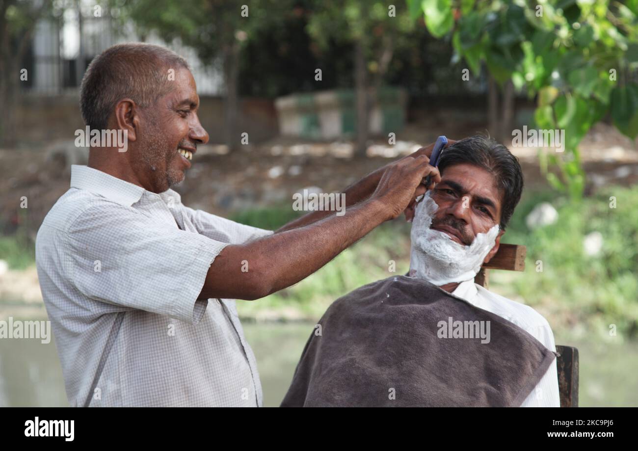 Old delhi delhi india indian slums delhi slums hi-res stock photography ...