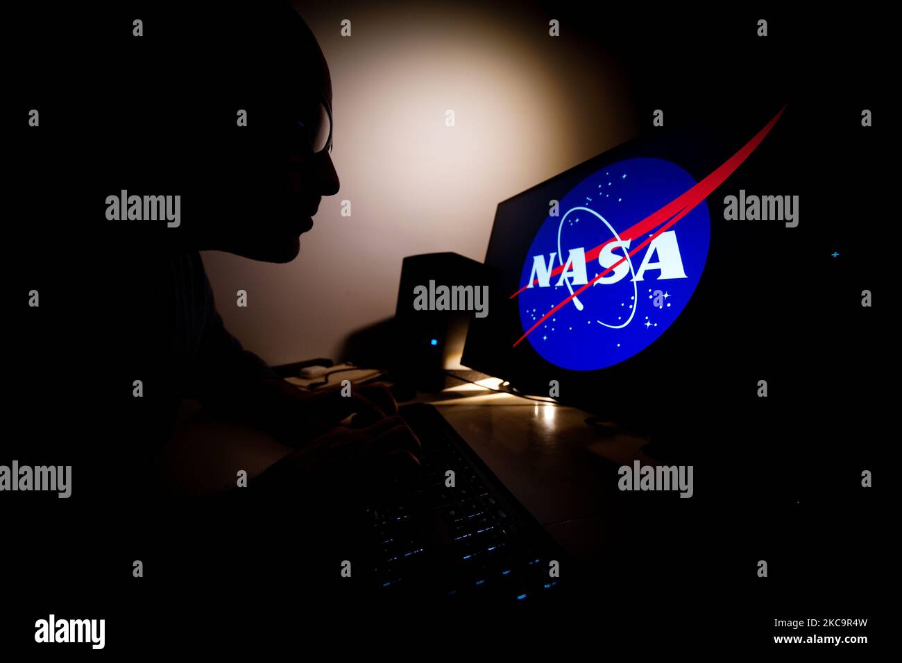 Science coverage hi-res stock photography and images - Alamy