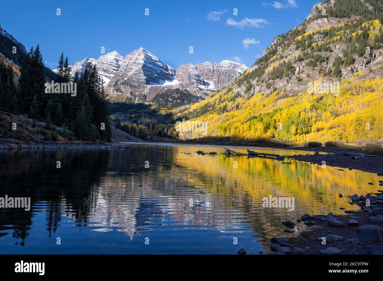 Fall color at Maroon Bells in the elk mountains, near Aspen Colorado ...