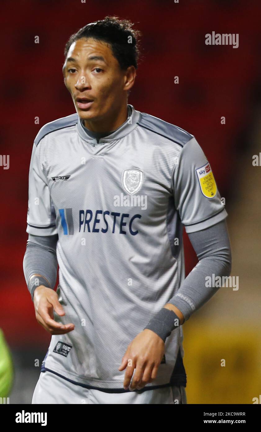 Sean clare of oxford united hi-res stock photography and images - Alamy