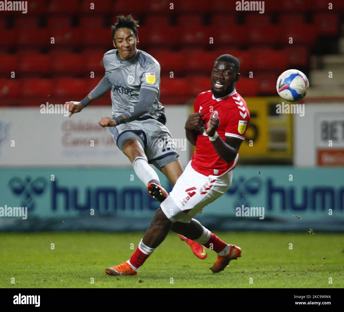 Sean clare of oxford united hi-res stock photography and images - Alamy