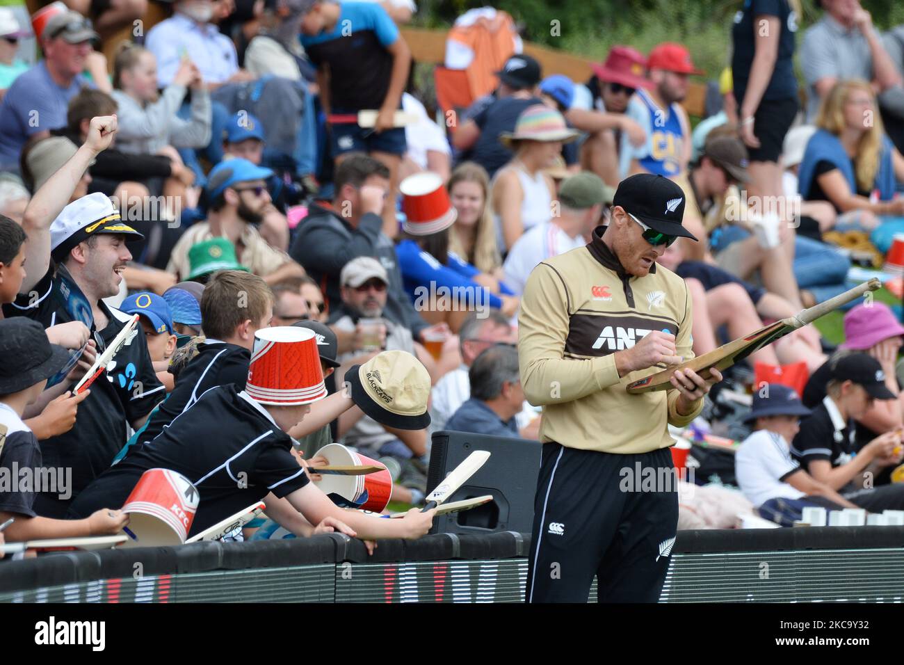Australiaâ€™s Matthew Wade bats during the second Twenty20 ...