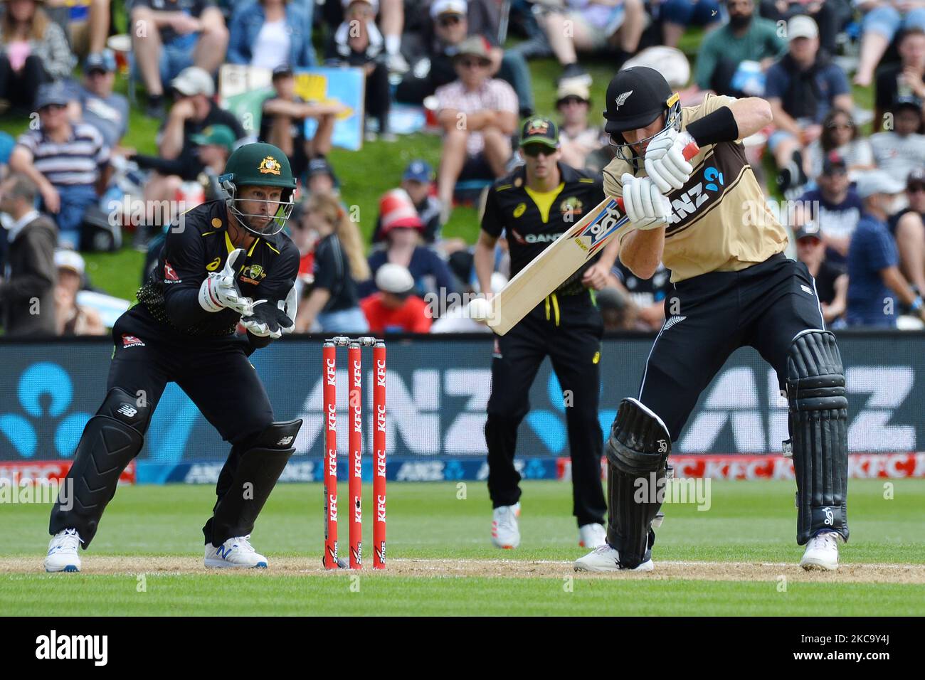Australias wicketkeeper matthew wade hi-res stock photography and ...