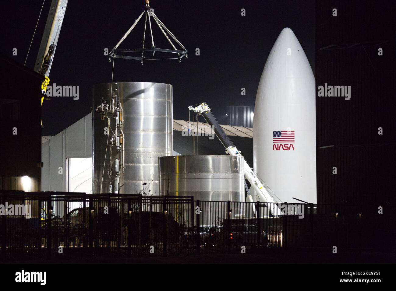 Spacex campus hi-res stock photography and images - Alamy