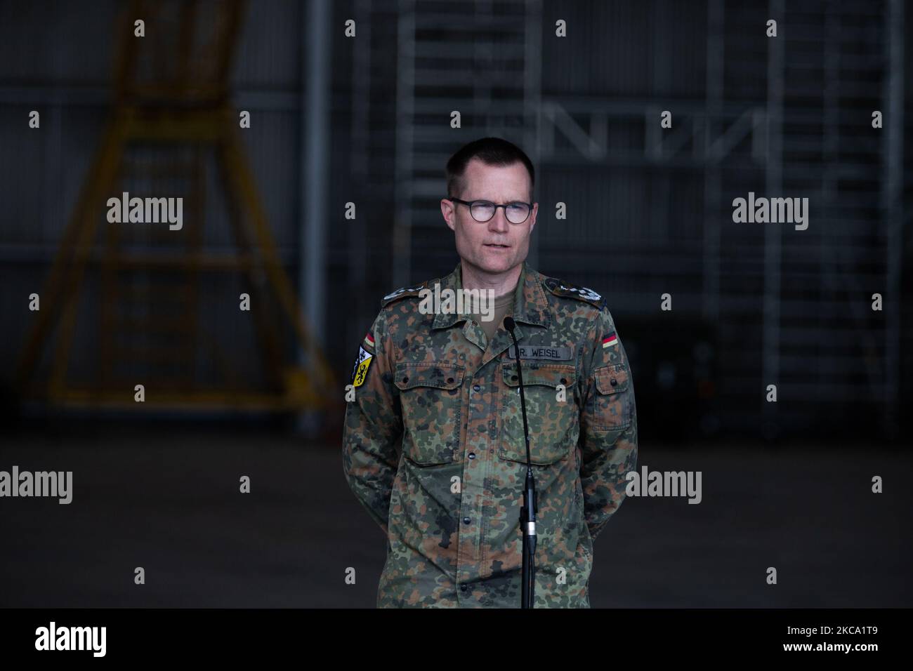 German Commander and doctor Weisel discurses before the German medical ...