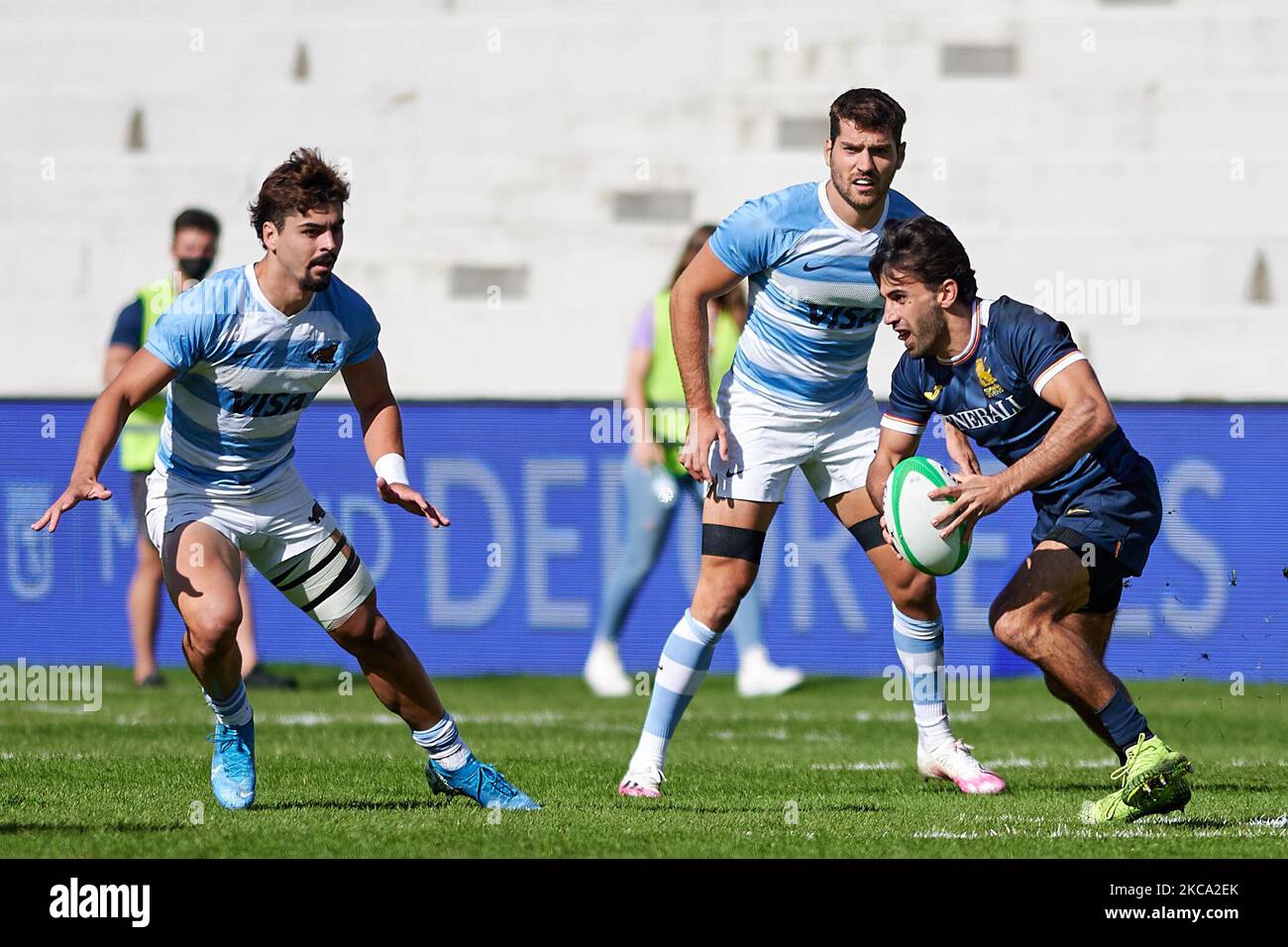 Players In action during the Madrid Rugby 7s match between Spain and ...