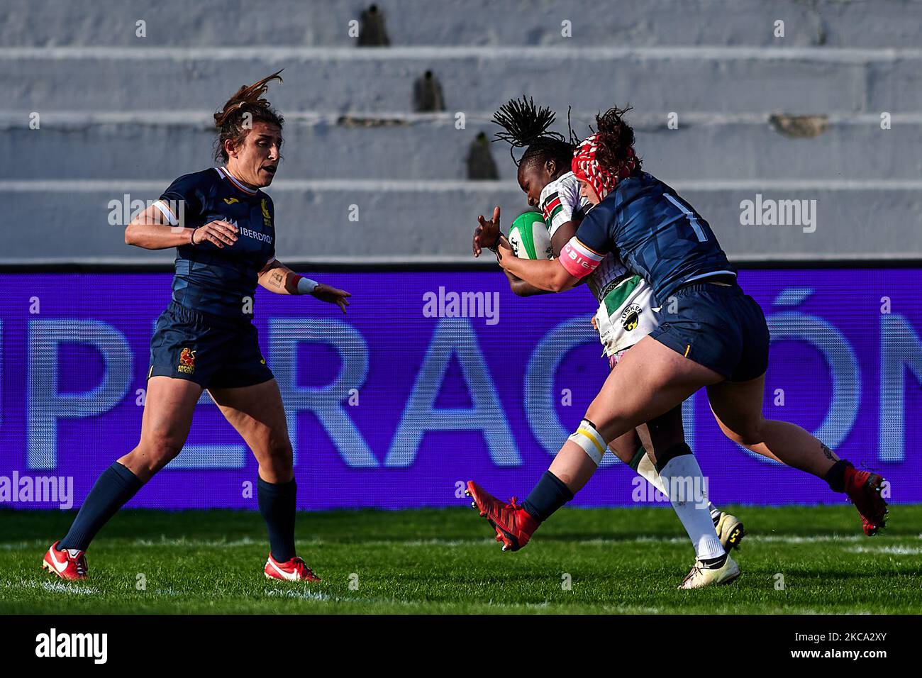 Players In action during the Madrid Rugby 7s match between Spain and ...