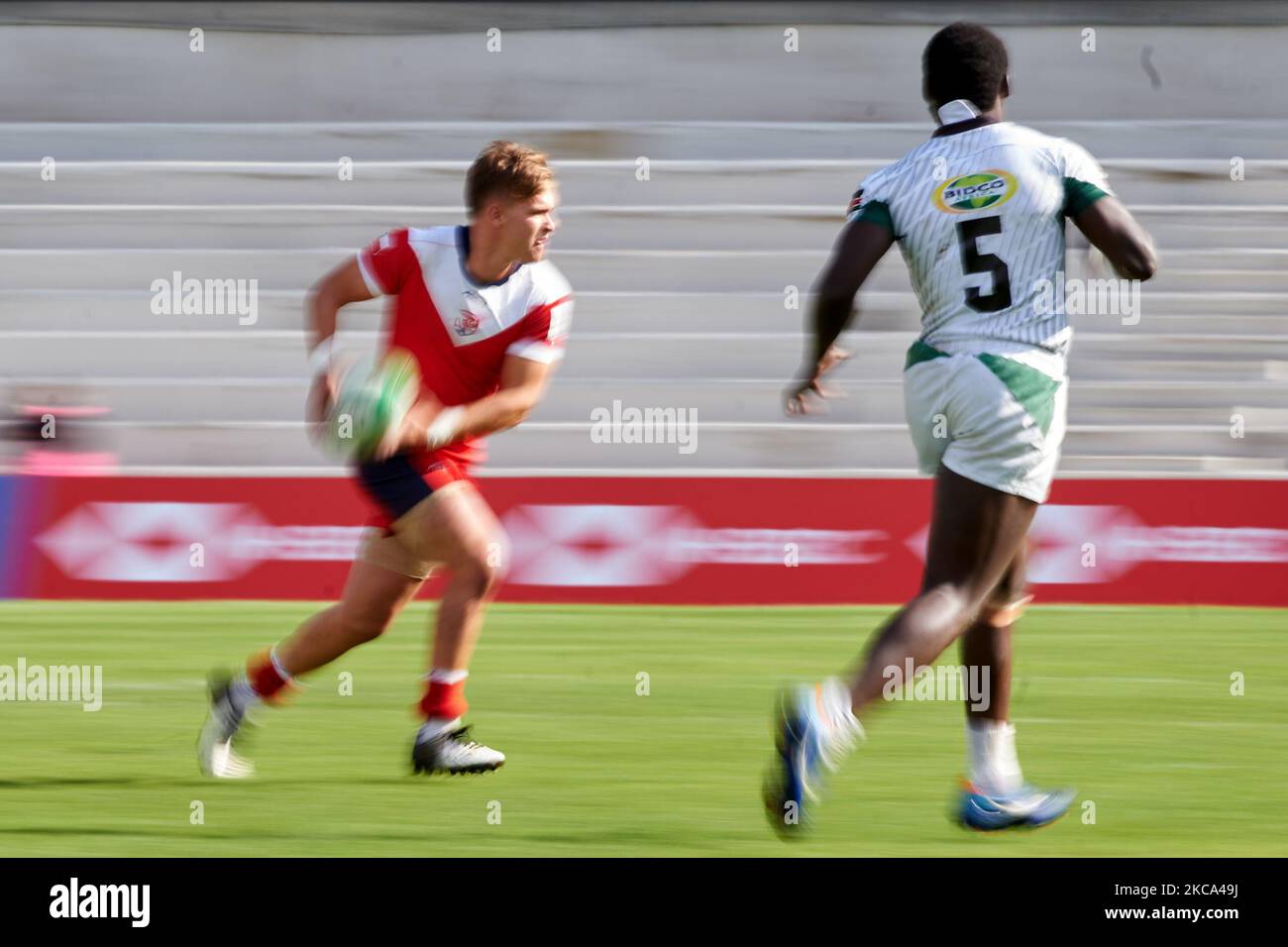 Players In action during the Madrid Rugby 7s match between Kenya and ...