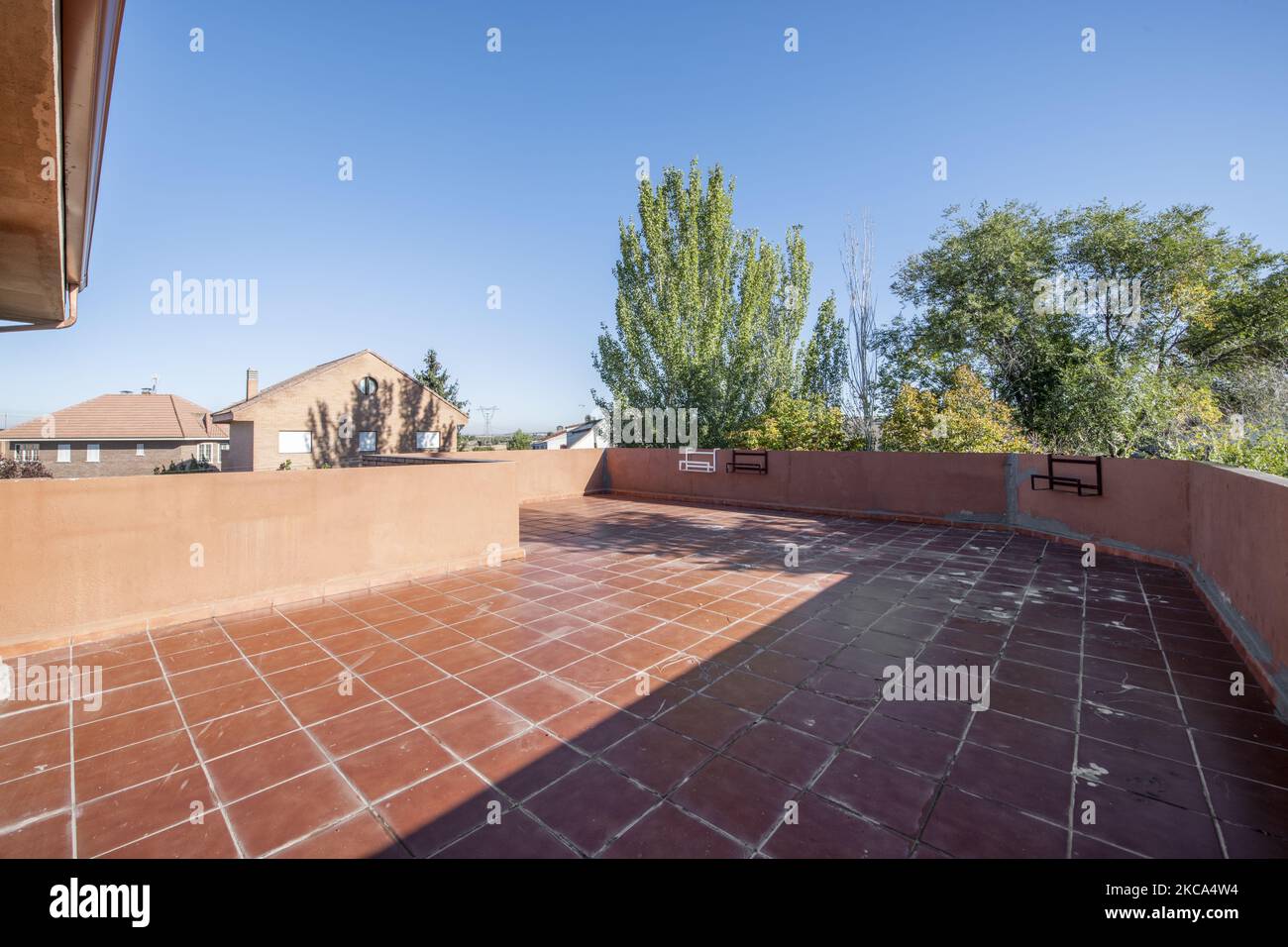 Large terrace of a single-family house with clay floors, views with ...