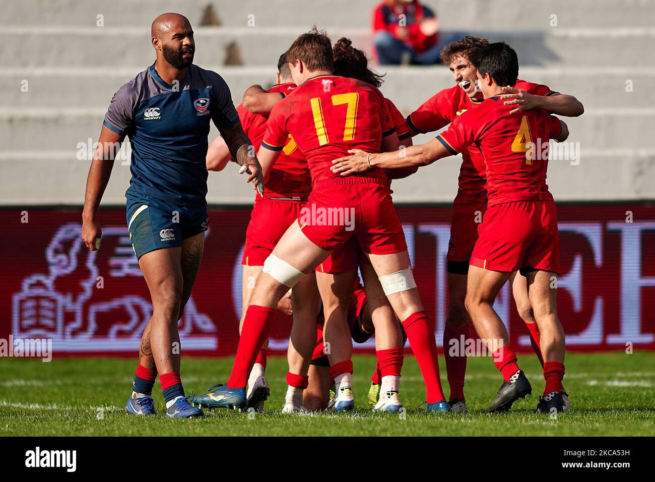 Players In action during the Madrid Rugby 7s match between Spain and ...