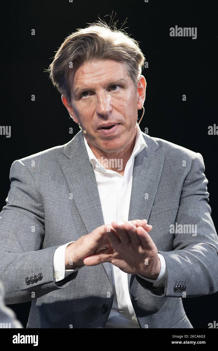 the bullfighter Manuel Diaz El Cordobes during a press conference ...