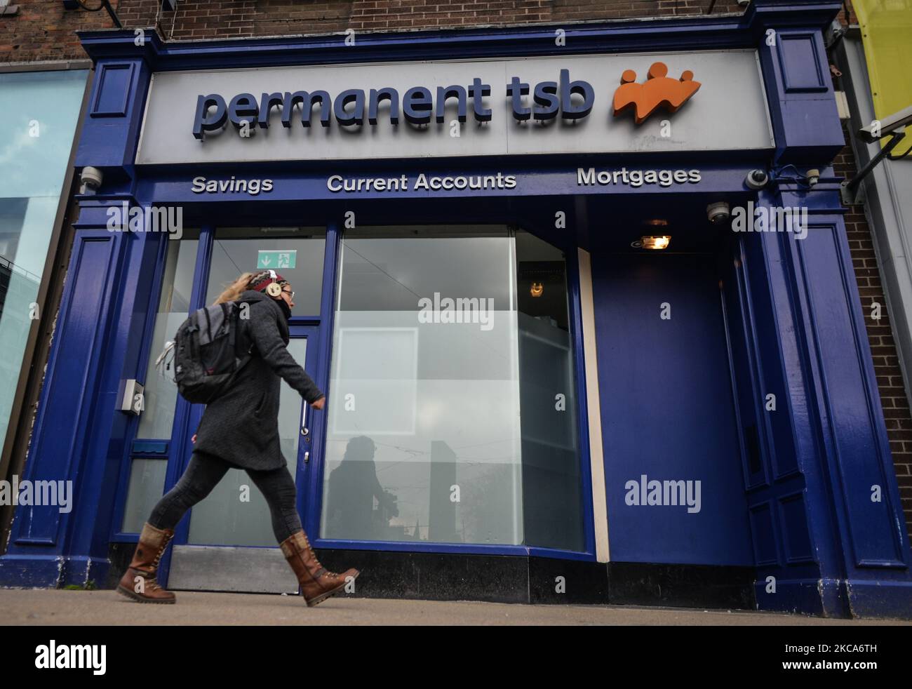 Irish permanent bank services hi-res stock photography and images - Alamy
