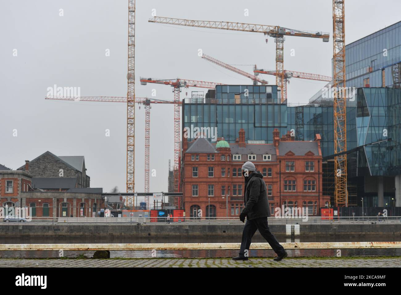 Salesforce tower construction site hi-res stock photography and images ...