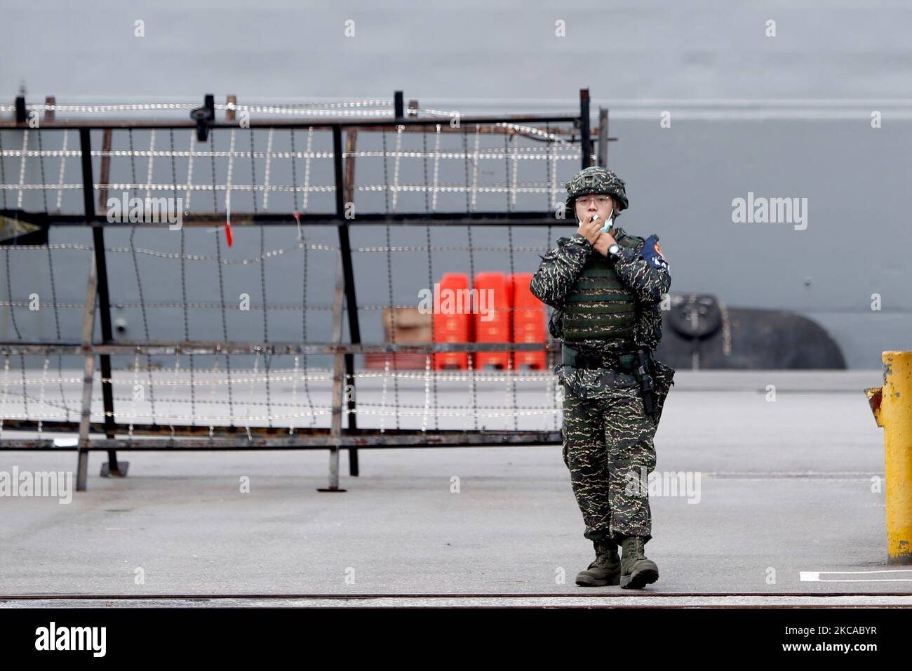 A soldier of the Navy under the Ministry of National Denfense stands ...