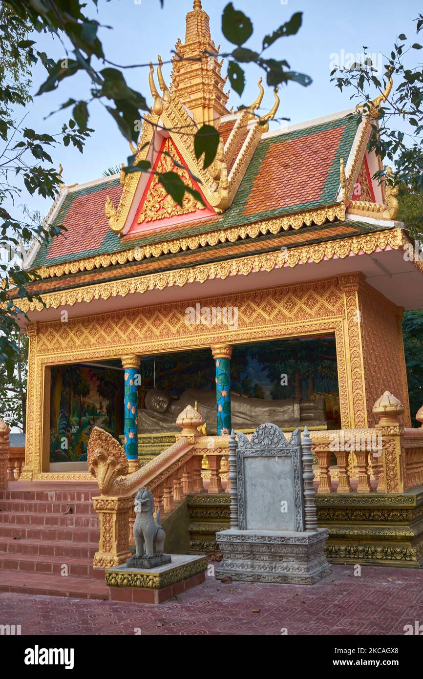 Kampot pagoda hi-res stock photography and images - Alamy