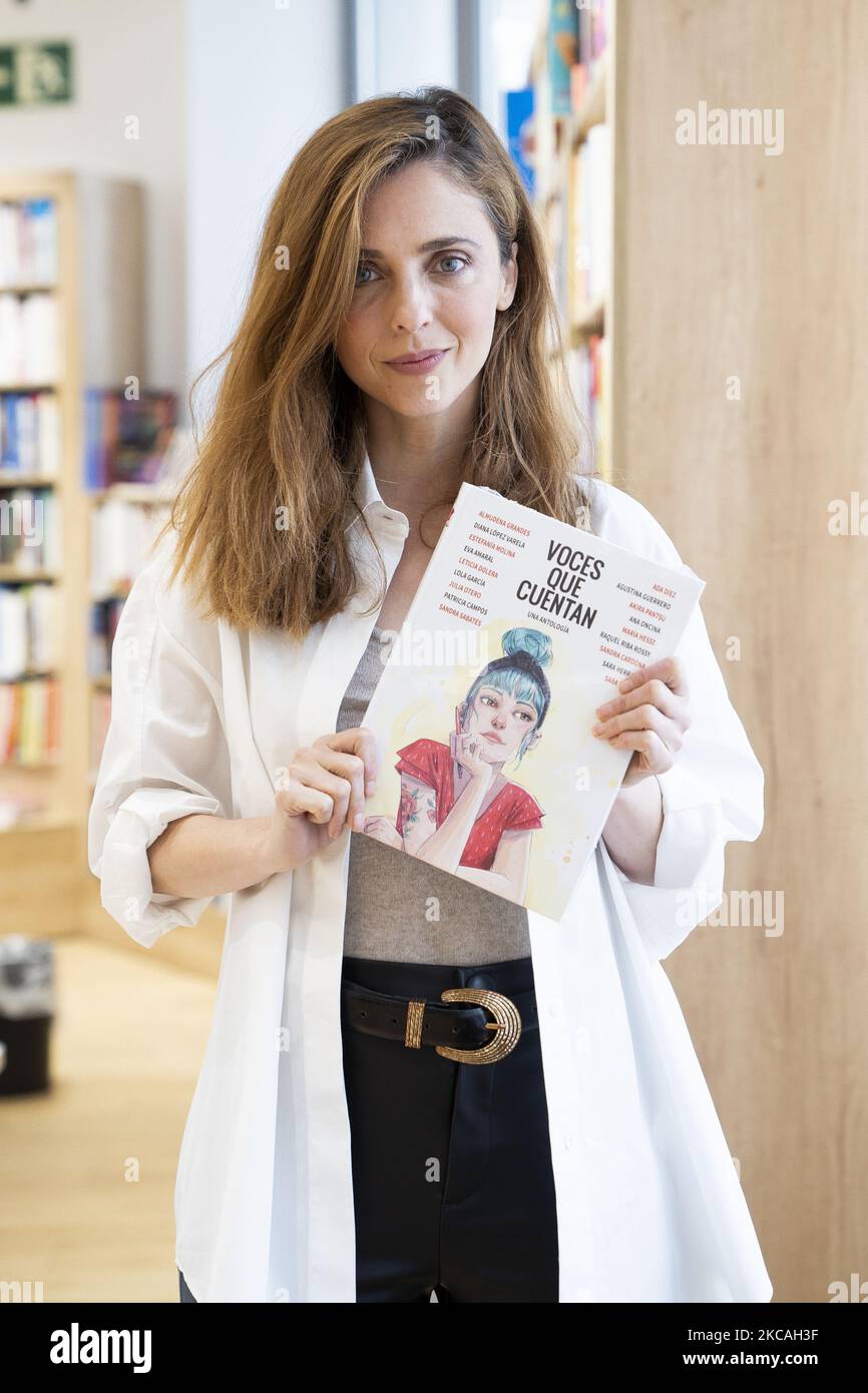 Voces que hi-res stock photography and images - Alamy