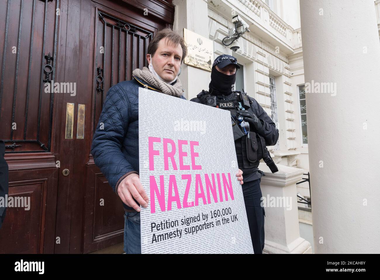 Signature amnesty international petition hi-res stock photography and ...