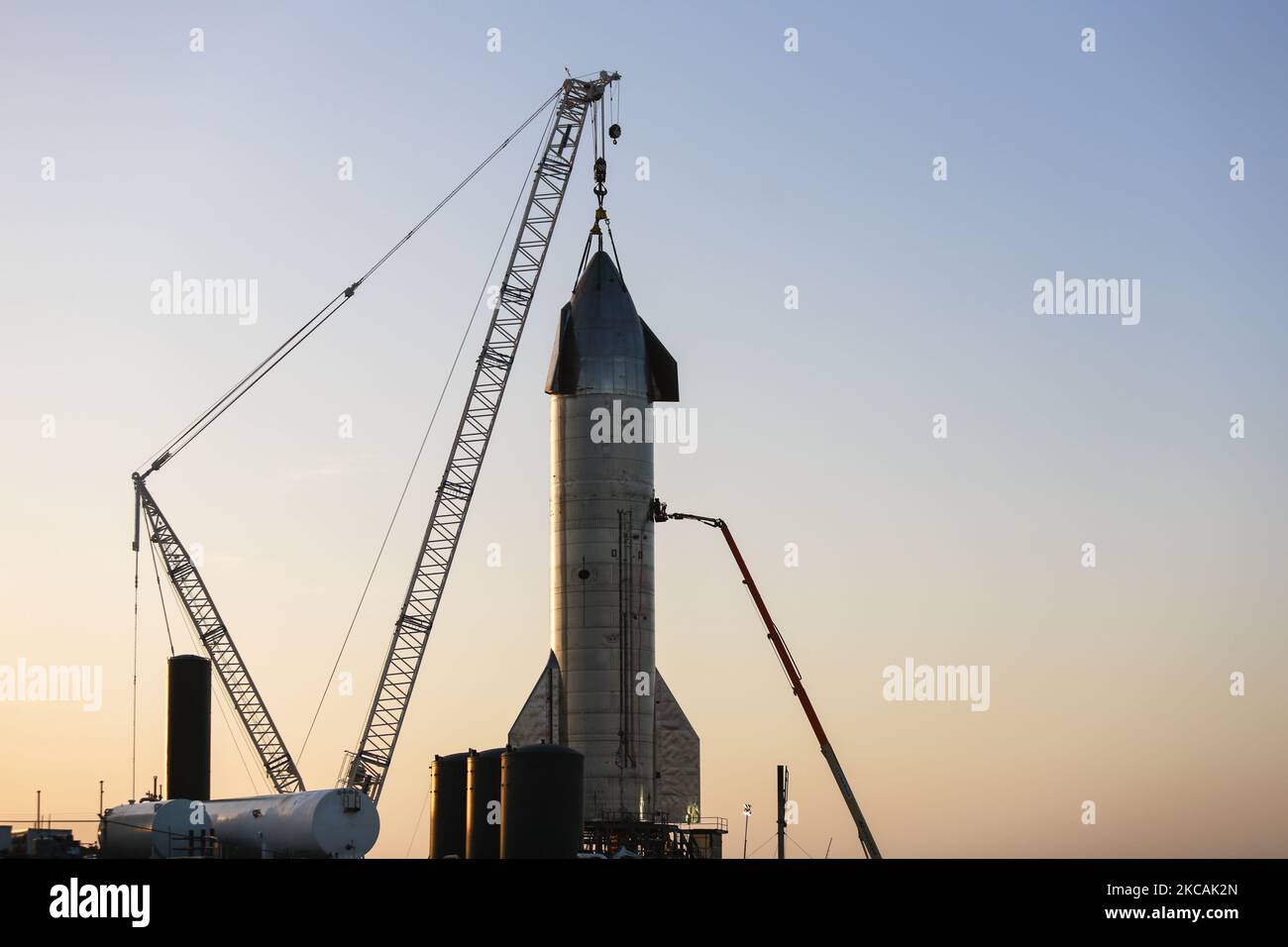 Spacex starship sn 11 hi-res stock photography and images - Alamy