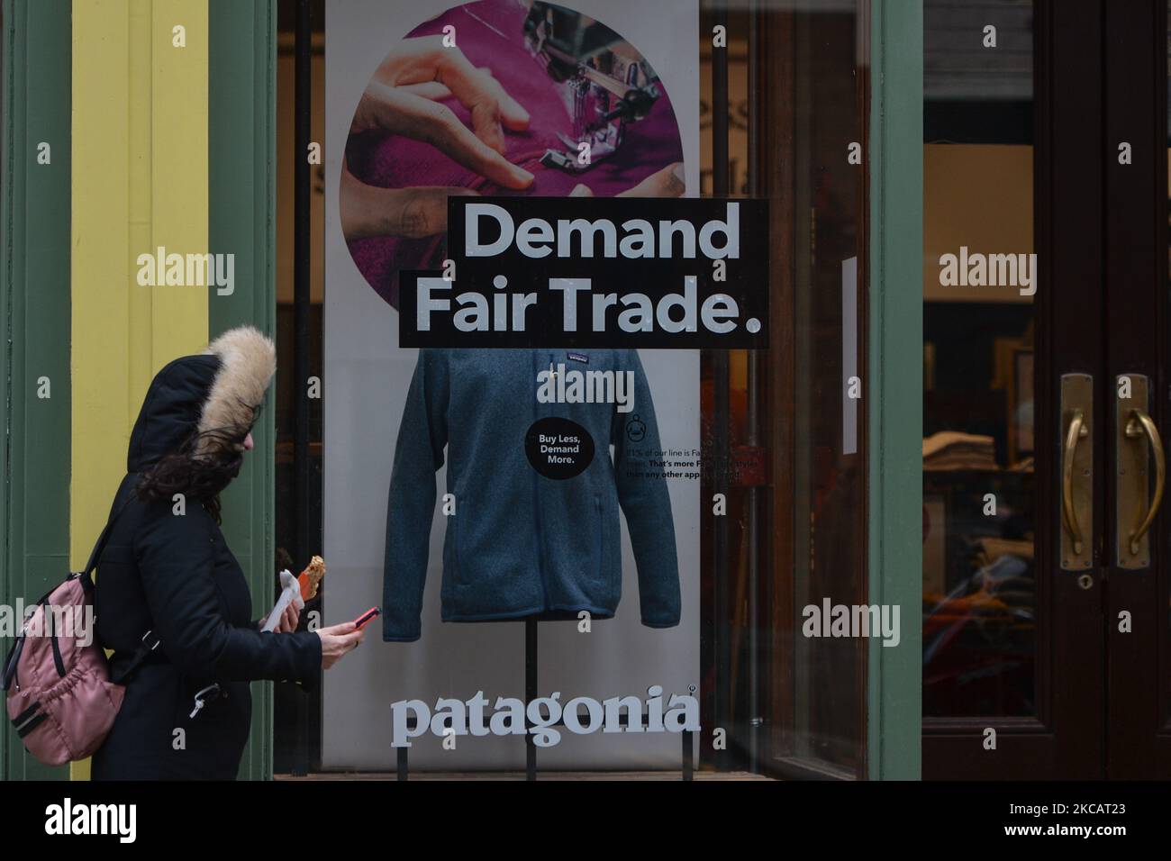 Demand fair trade sticker hi-res stock photography and images - Alamy