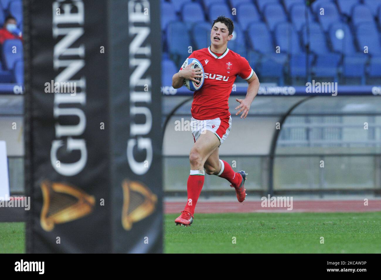 Louis Rees-Zammit of Wales scoring a try during the 2021 Guinness Six ...