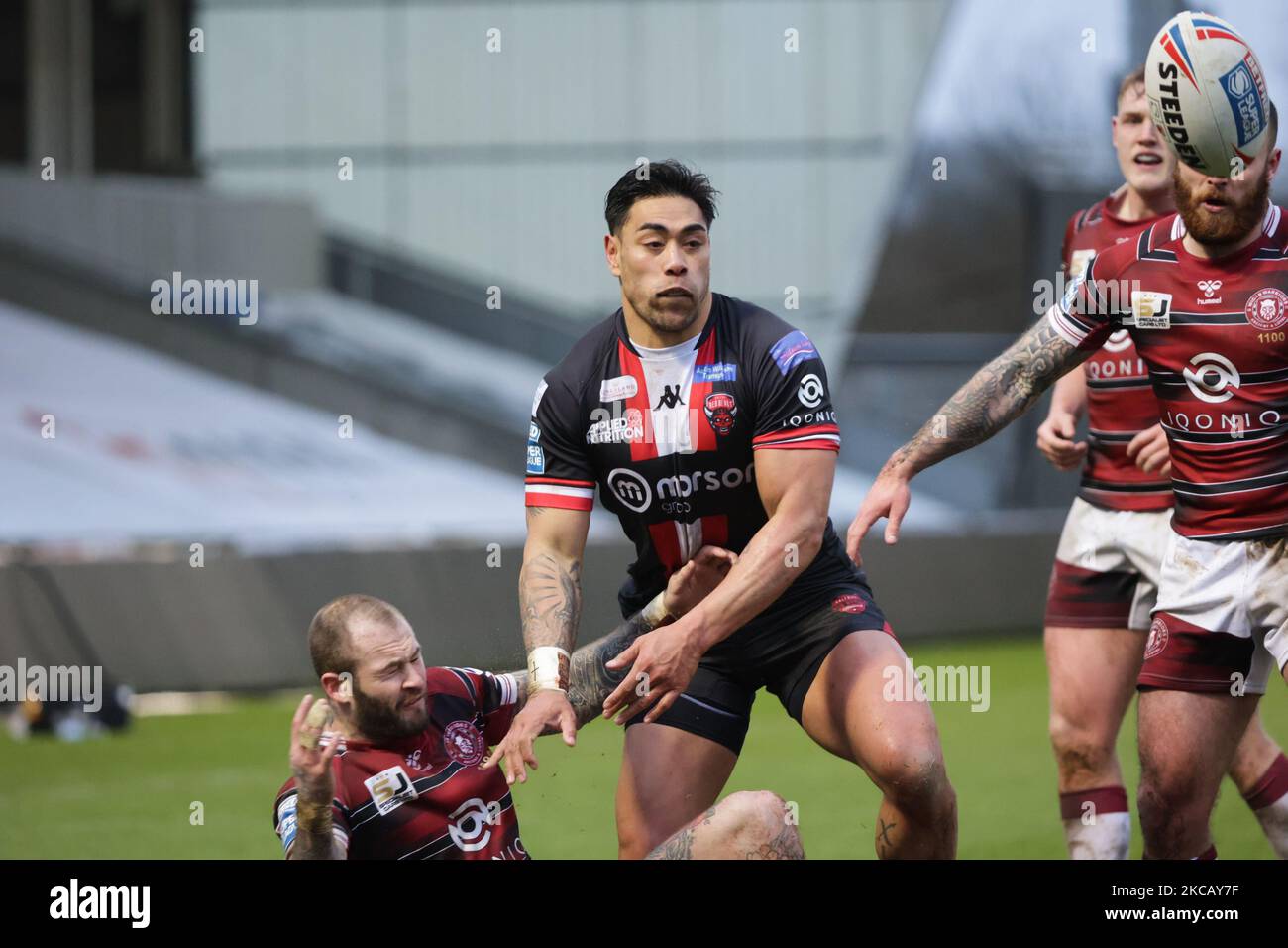 Ken Sio of Salford Red Devils scores his team's second try during the ...