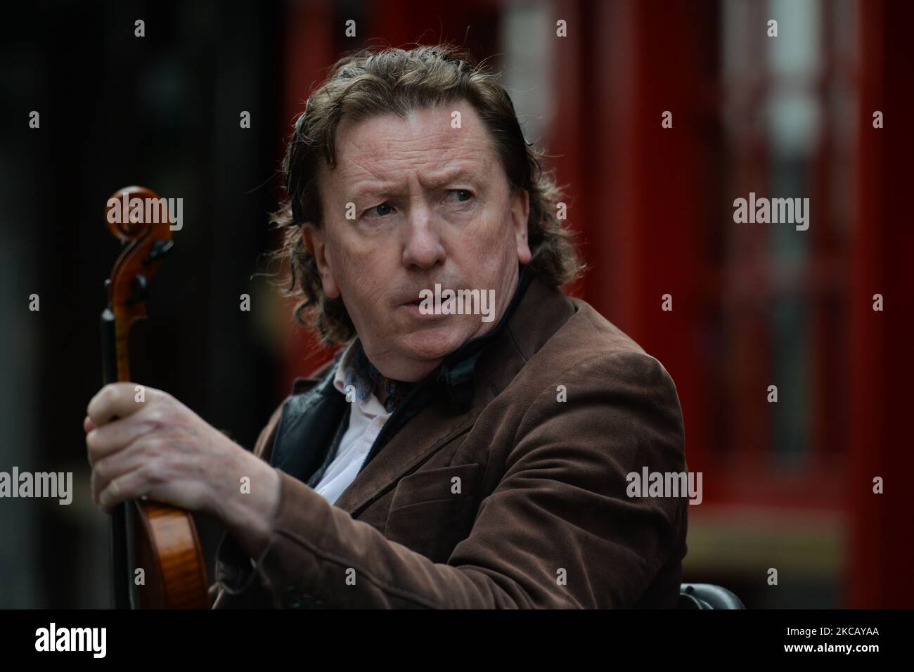 World renowned fiddler frankie gavin hi-res stock photography and ...
