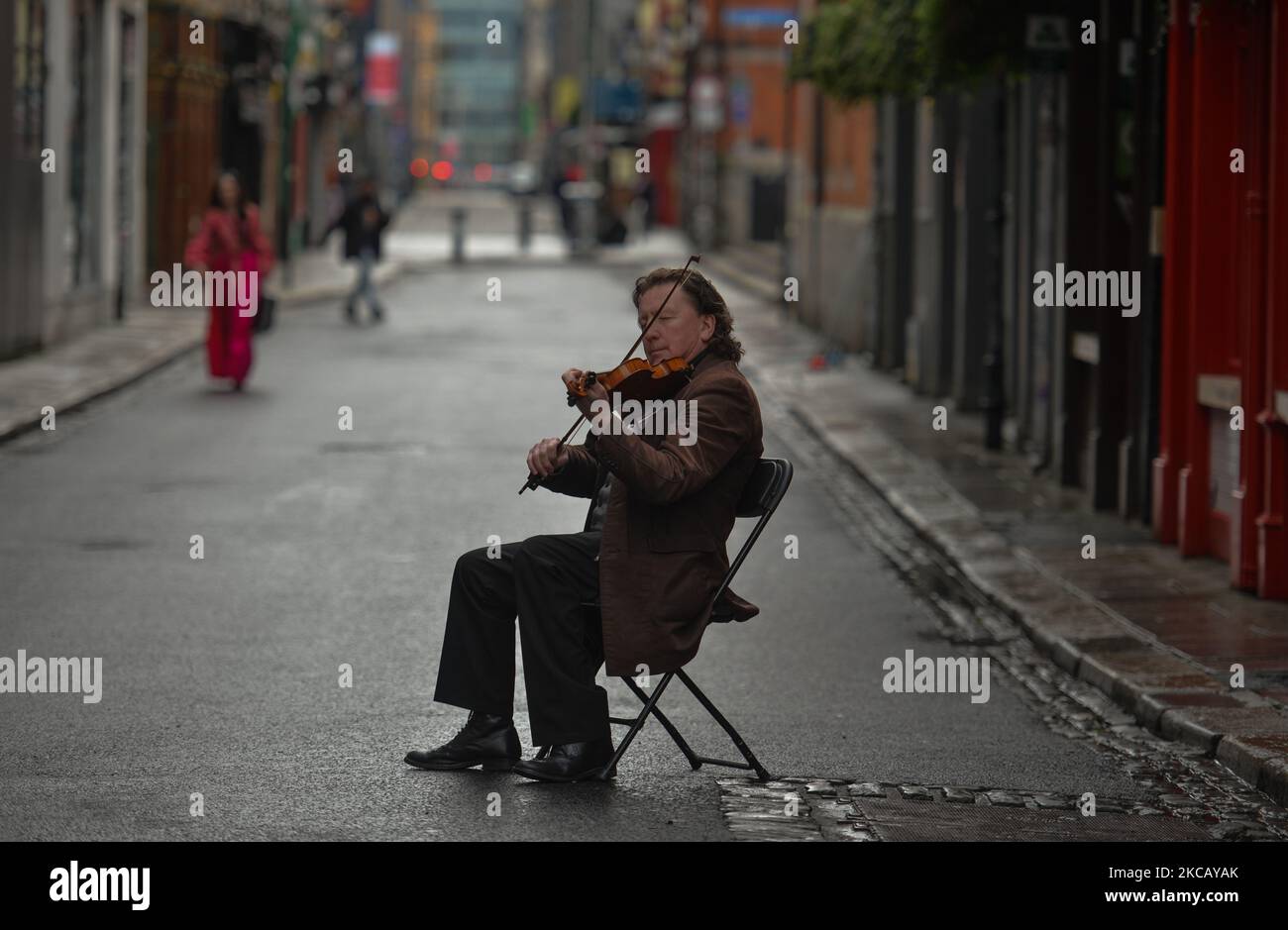 World renowned fiddler frankie gavin hi-res stock photography and ...