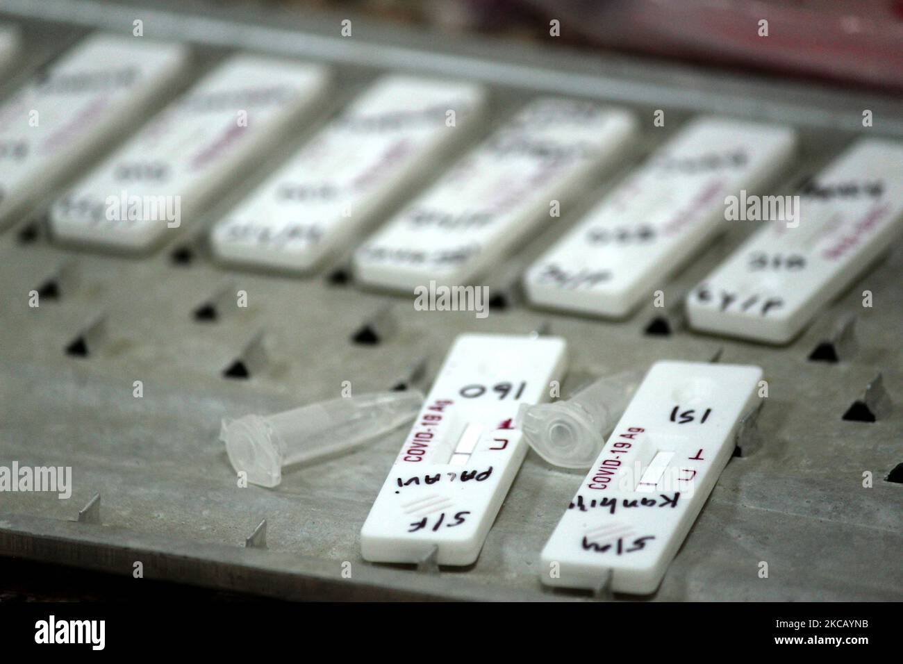 Rapid antigen testing booth hi-res stock photography and images - Alamy