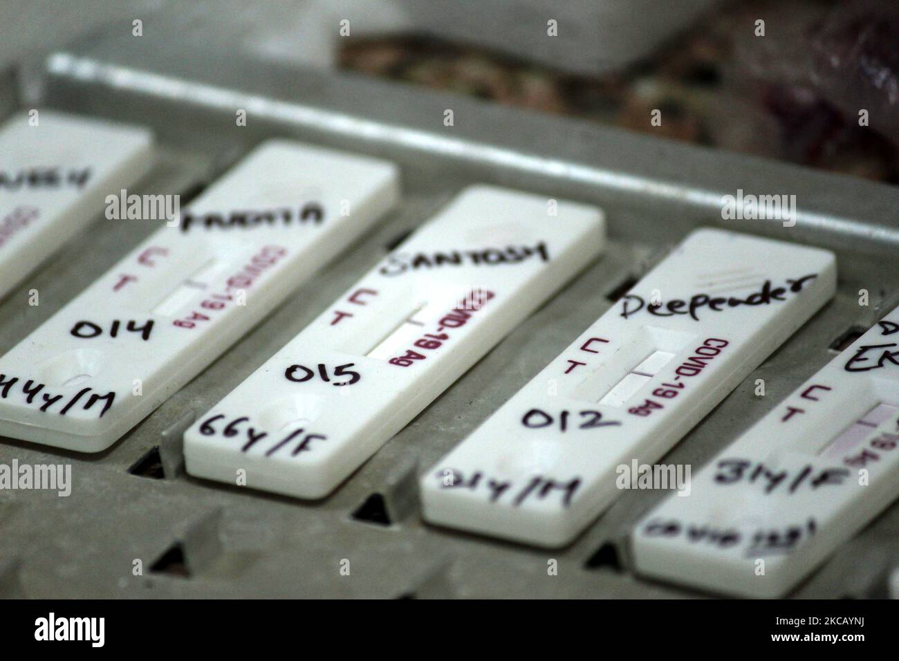 Rapid antigen testing booth hi-res stock photography and images - Alamy