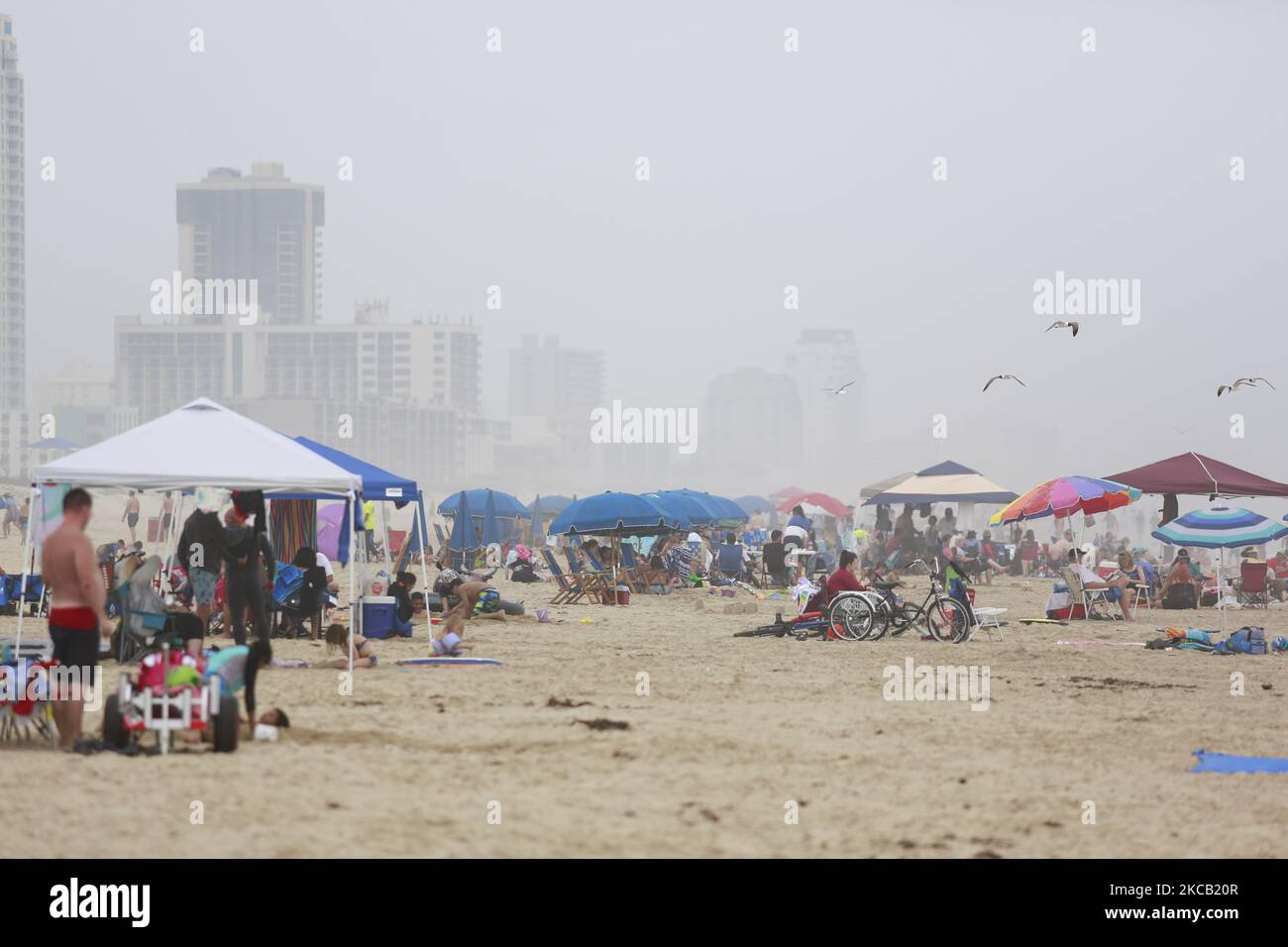 People gather in South Padre for Spring Break showing little concern ...