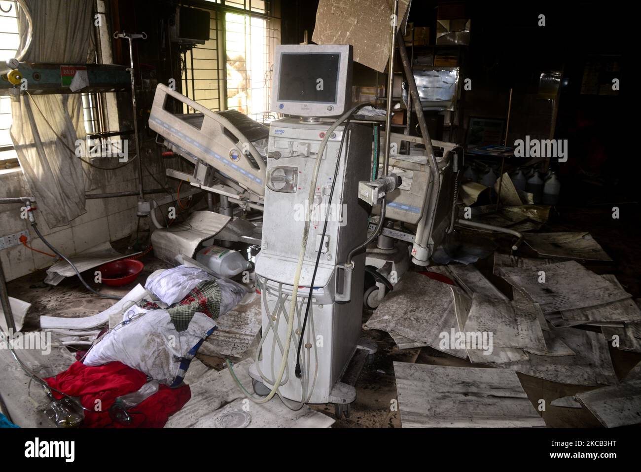 Hospital icu dead hi-res stock photography and images - Alamy
